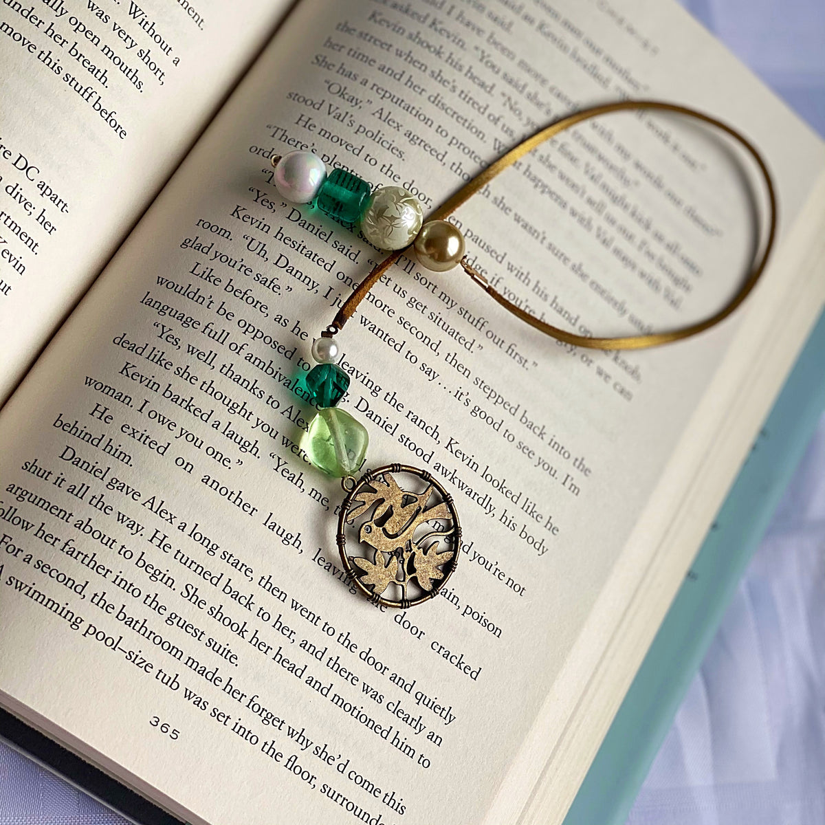 Bookmark | Dove – The Crafty Artisans